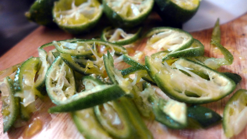 Making Kalamansi Marmalade – Duckduckbro